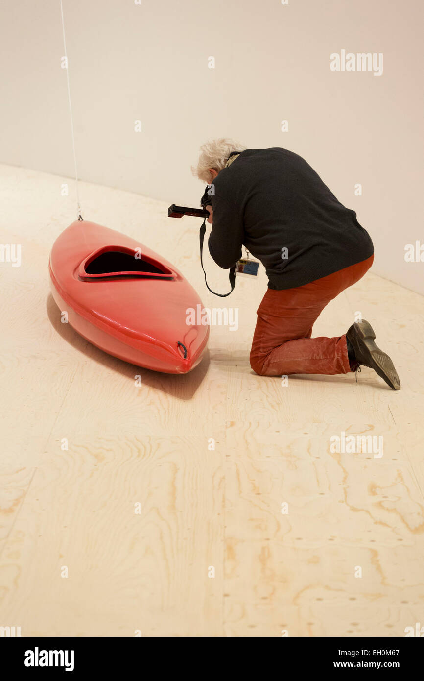 The signer hi-res stock photography and images - Alamy