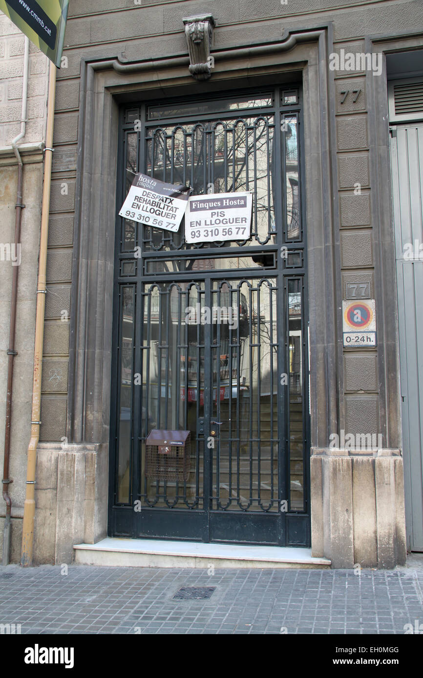 Office building signs hi-res stock photography and images - Alamy