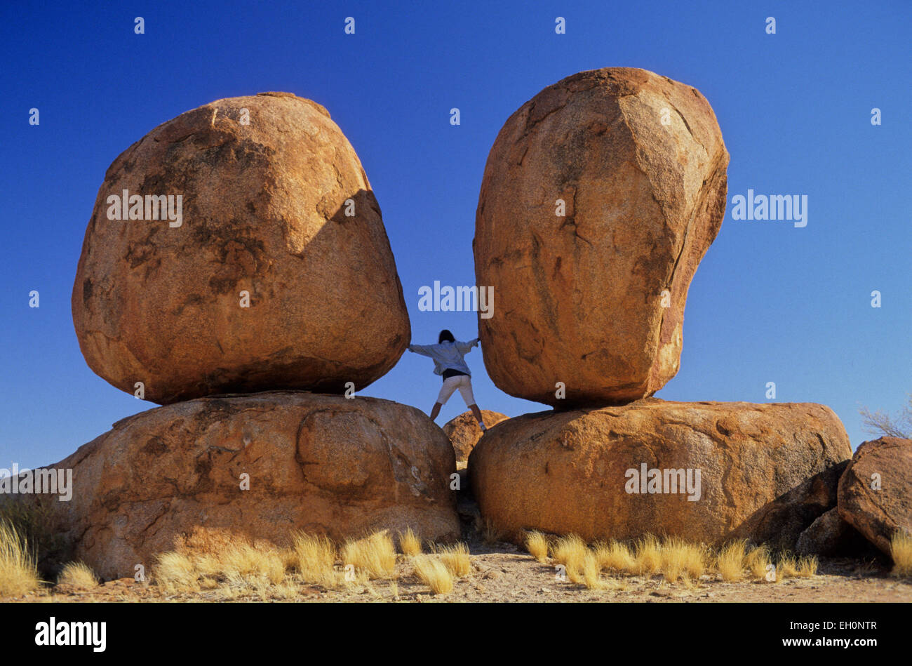 Stone formation at Devils Marbles (Karlu Karlu National Park), Nothern ...