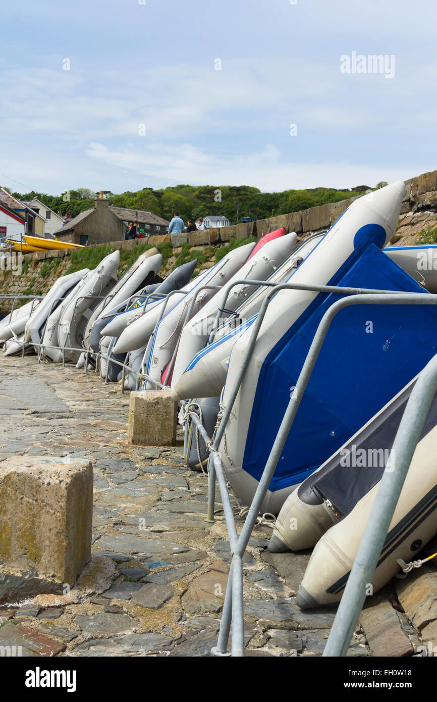 Rubber dinghy hi-res stock photography and images - Alamy