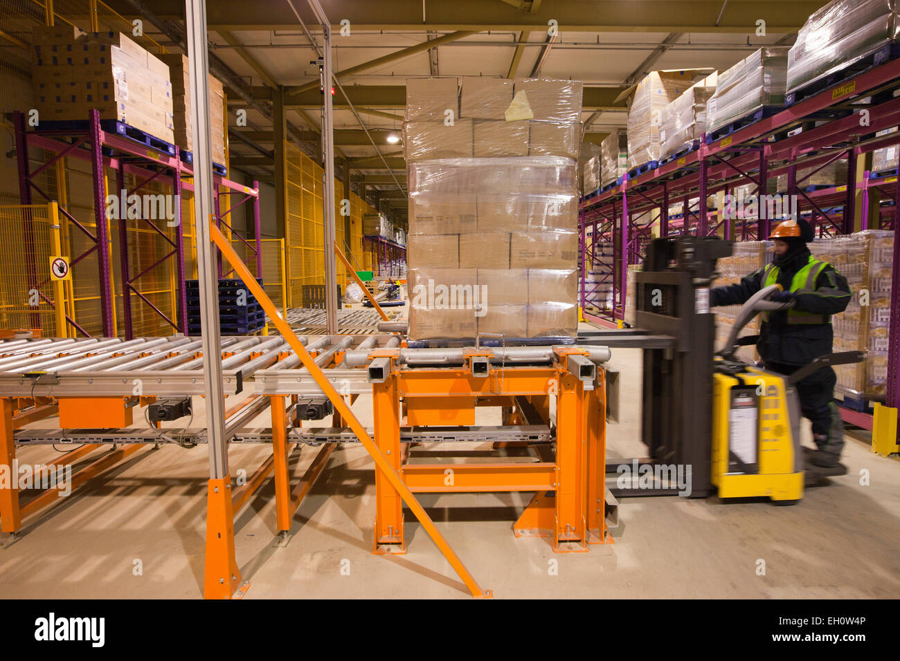 Food cold chain hi-res stock photography and images - Alamy