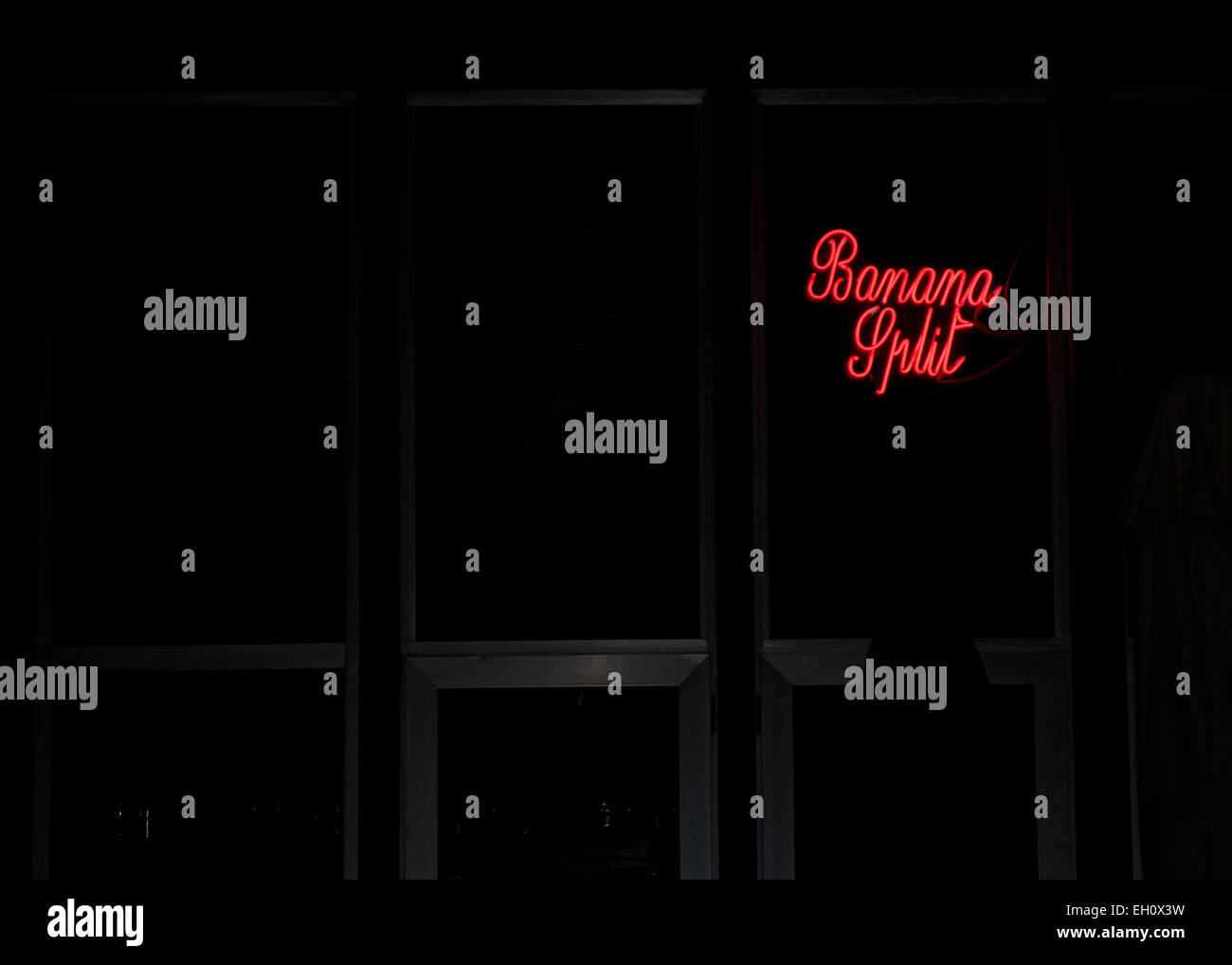 Split word sign hi-res stock photography and images - Alamy