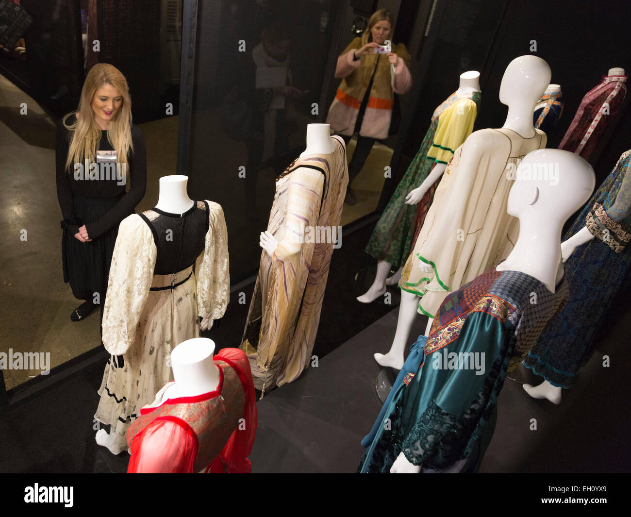 Fashion & textile museum london hi-res stock photography and images - Alamy