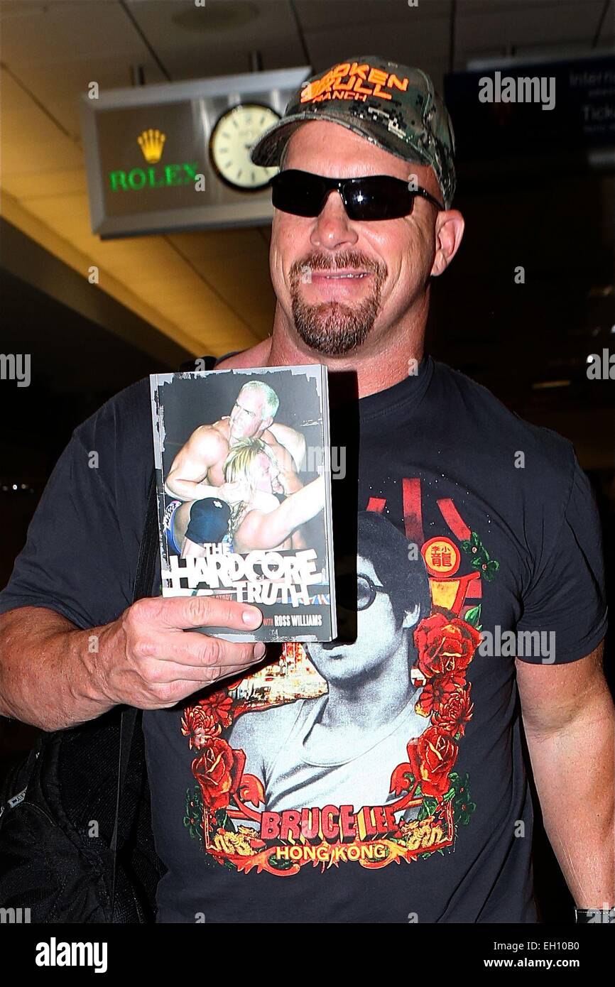 Steve Austin arrives at Los Angeles International (LAX) airport ...