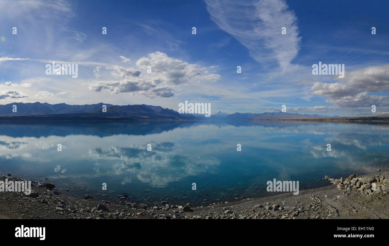 New zealand reflection mount cook hi-res stock photography and images ...