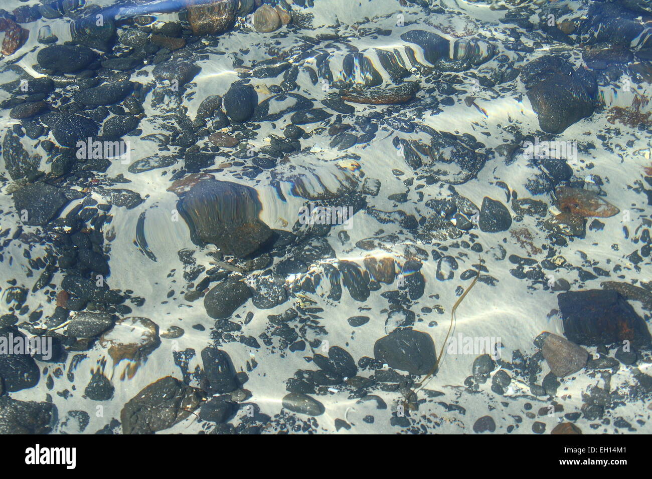 Underwater rocks hi-res stock photography and images - Alamy