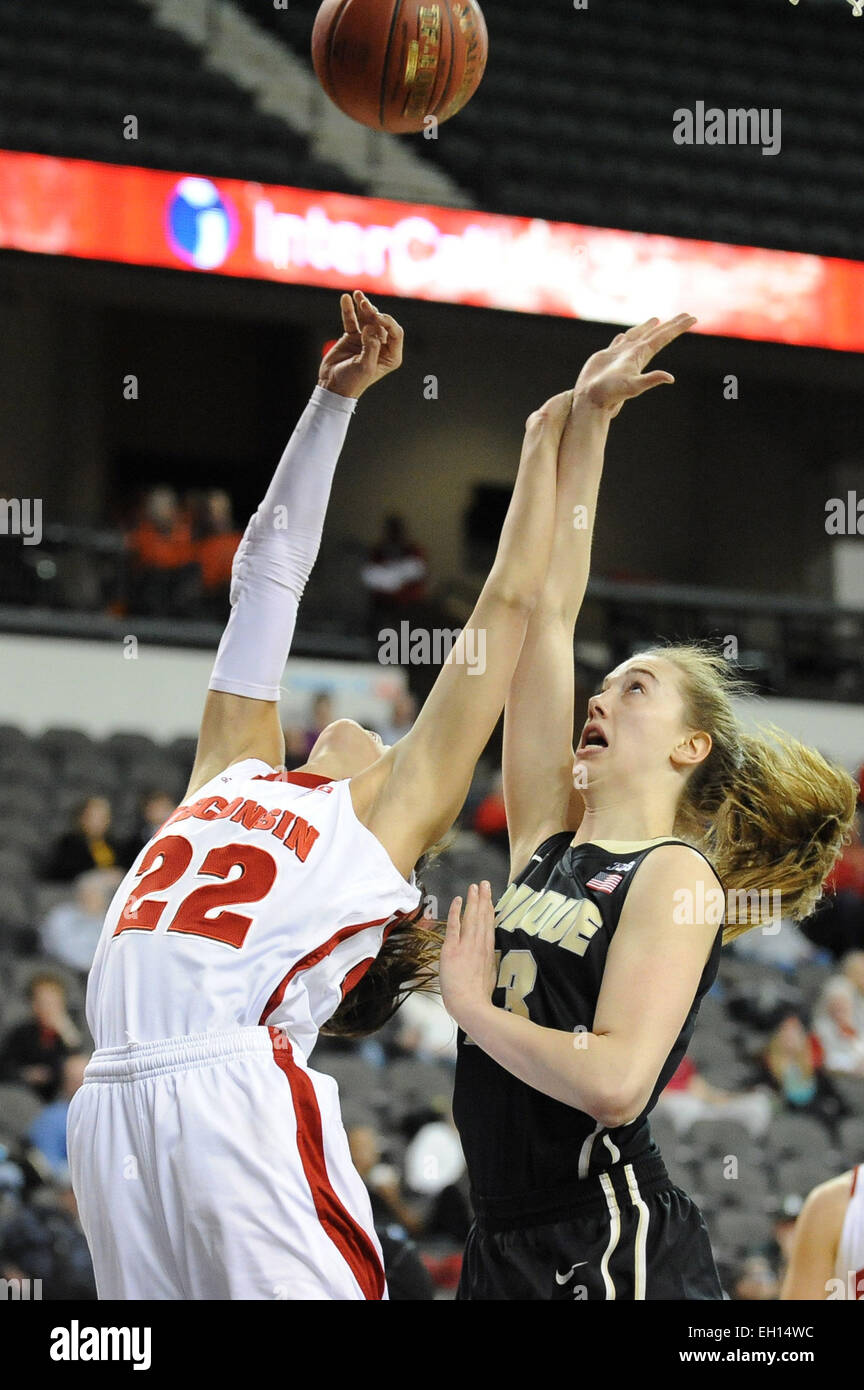 Hoffman Estates, IL, USA. 4th Mar, 2015. Purdue Boilermakers guard ...