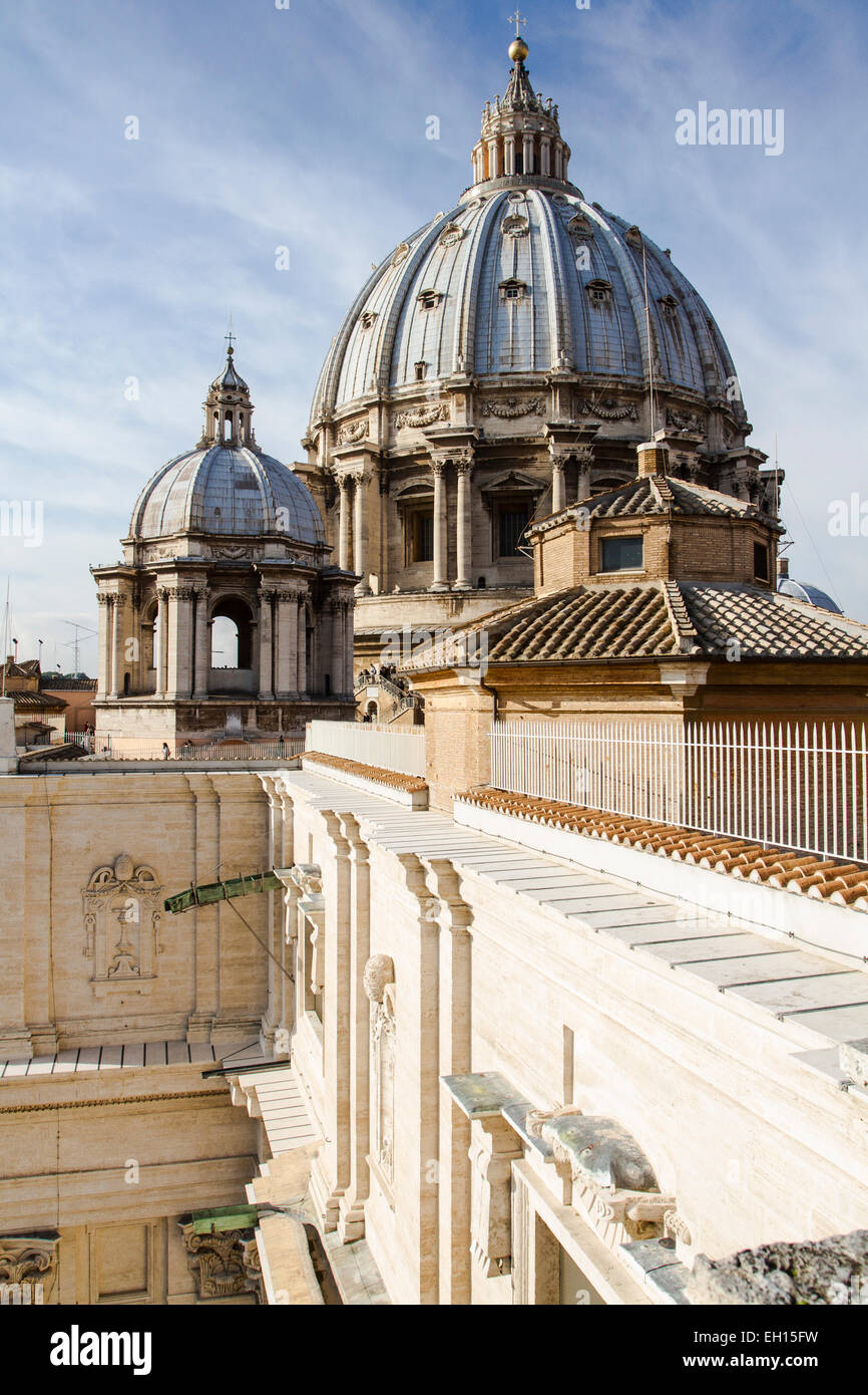 From dome basilica di san pietro hi-res stock photography and images ...