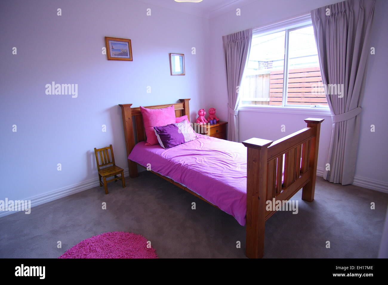 Modern Bedroom with Single bed Stock Photo - Alamy