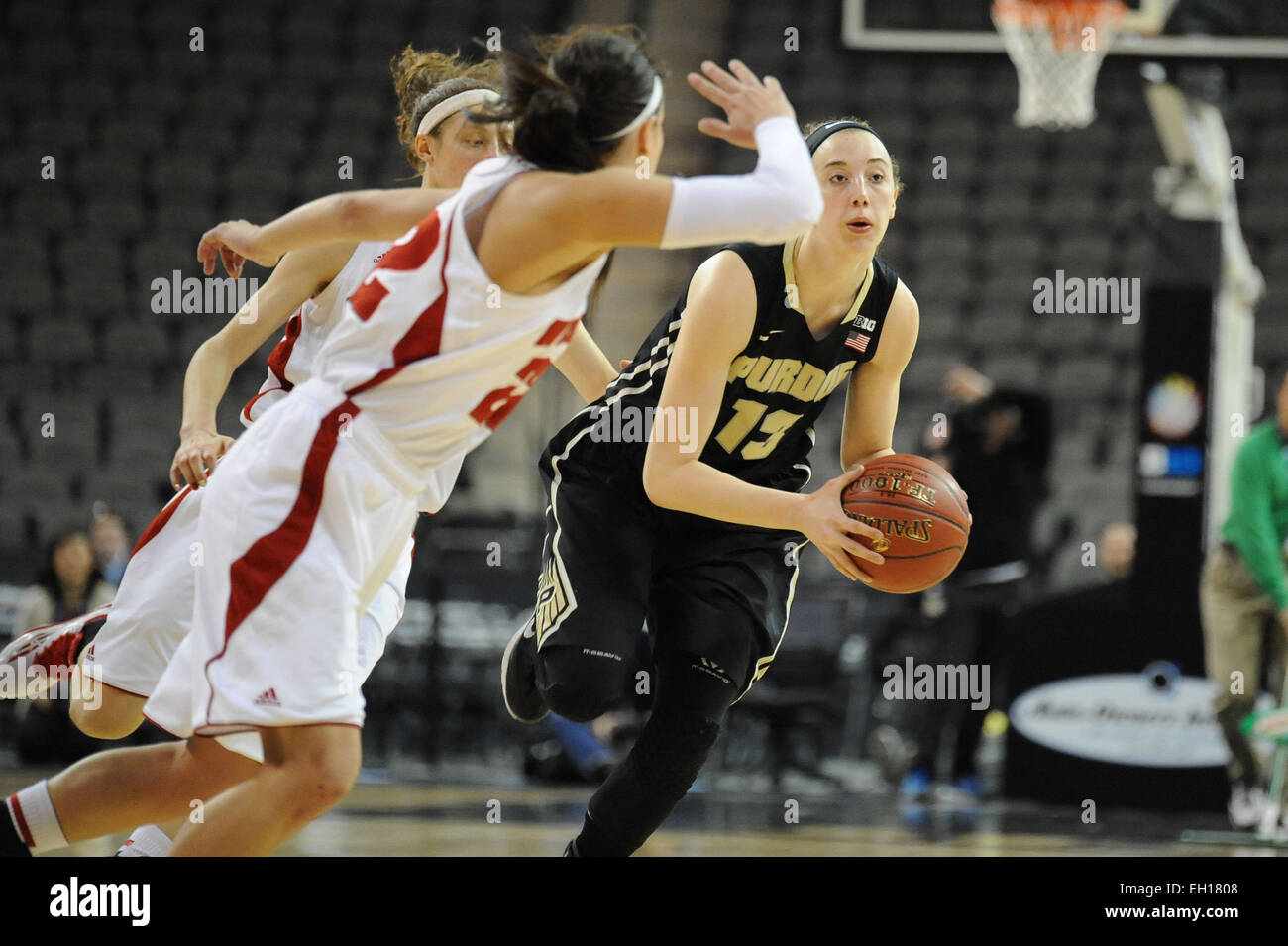 March 4, 2015: Purdue Boilermakers guard Bridget Perry (13) takes the ...