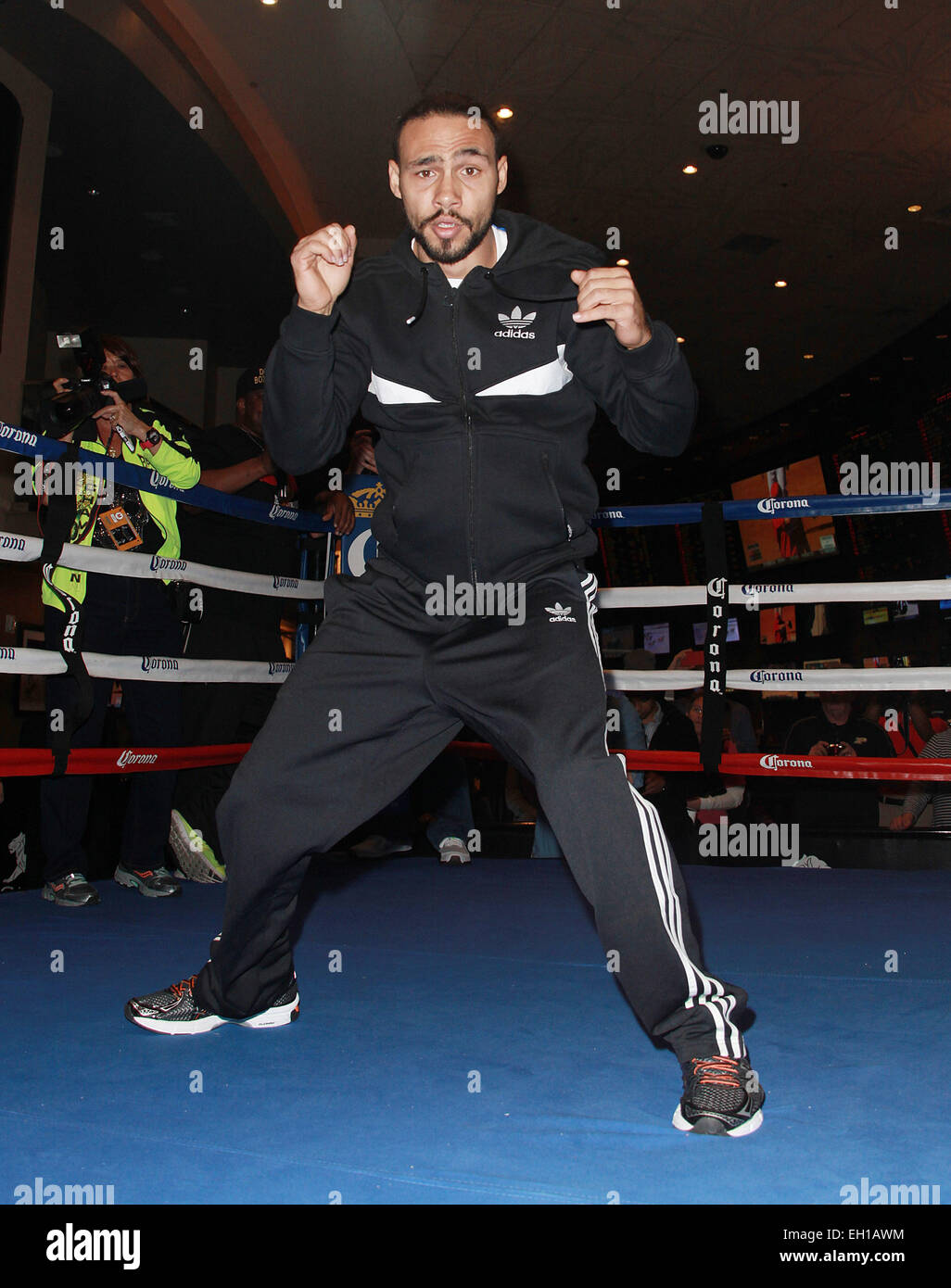 Las Vegas, Nevada, USA. 4th Mar, 2015. Interim WBA Welterweight ...