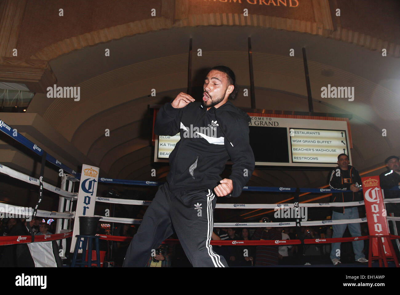 Las Vegas, Nevada, USA. 4th Mar, 2015. Interim WBA Welterweight ...