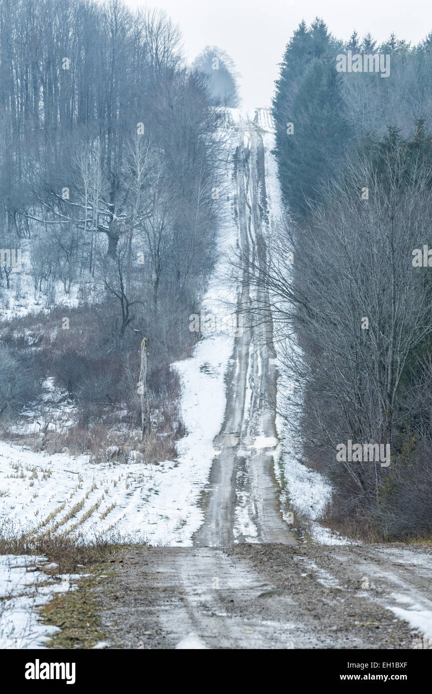Rural winter roads hi-res stock photography and images - Alamy