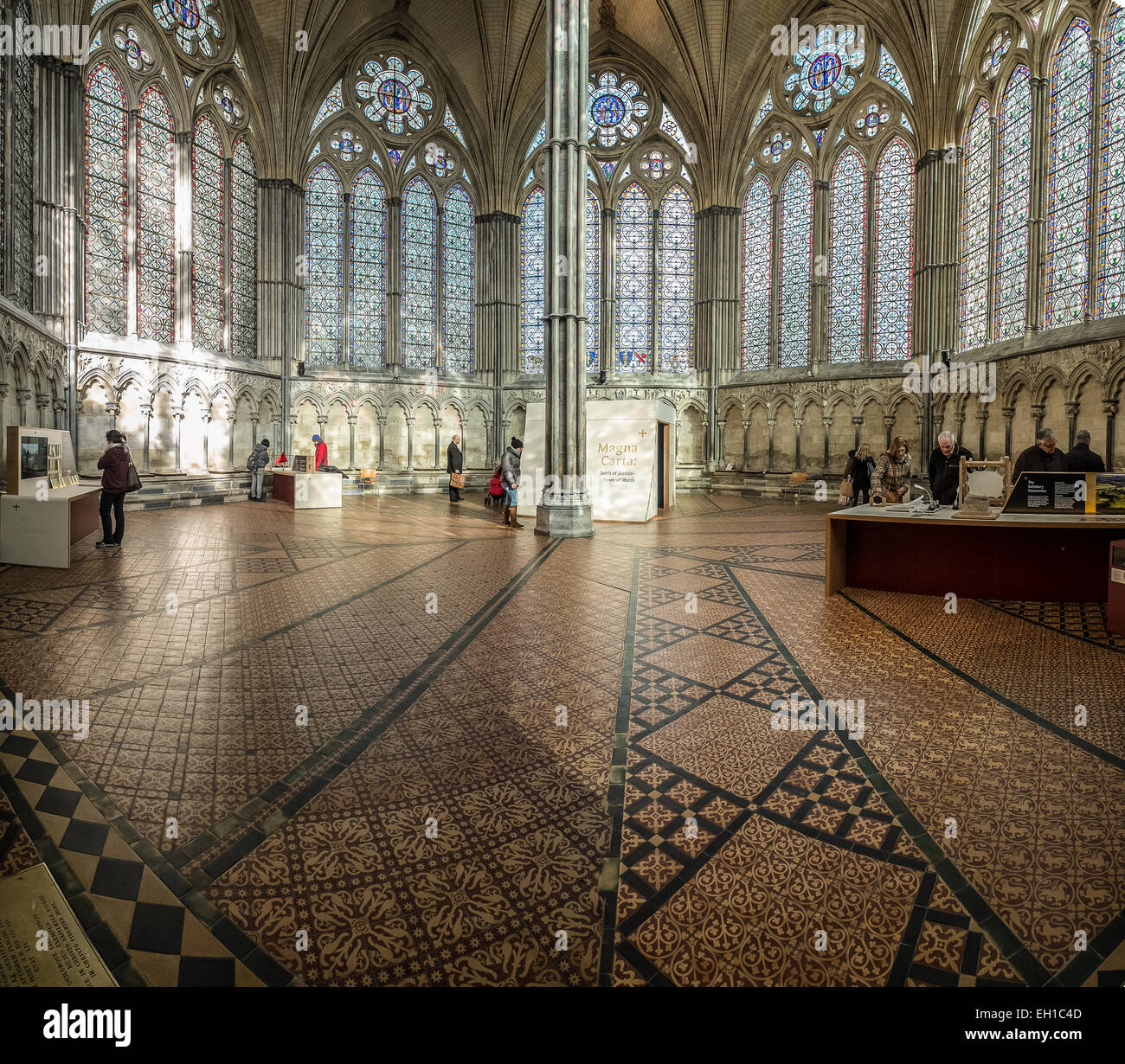 Salisbury cathedral chapter house hi-res stock photography and images ...