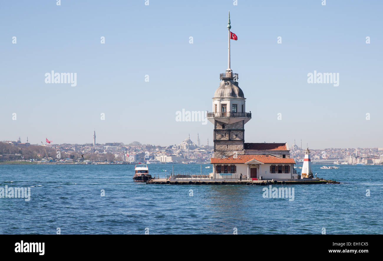 Maiden's Tower lighthouse in Istanbul Stock Photo - Alamy