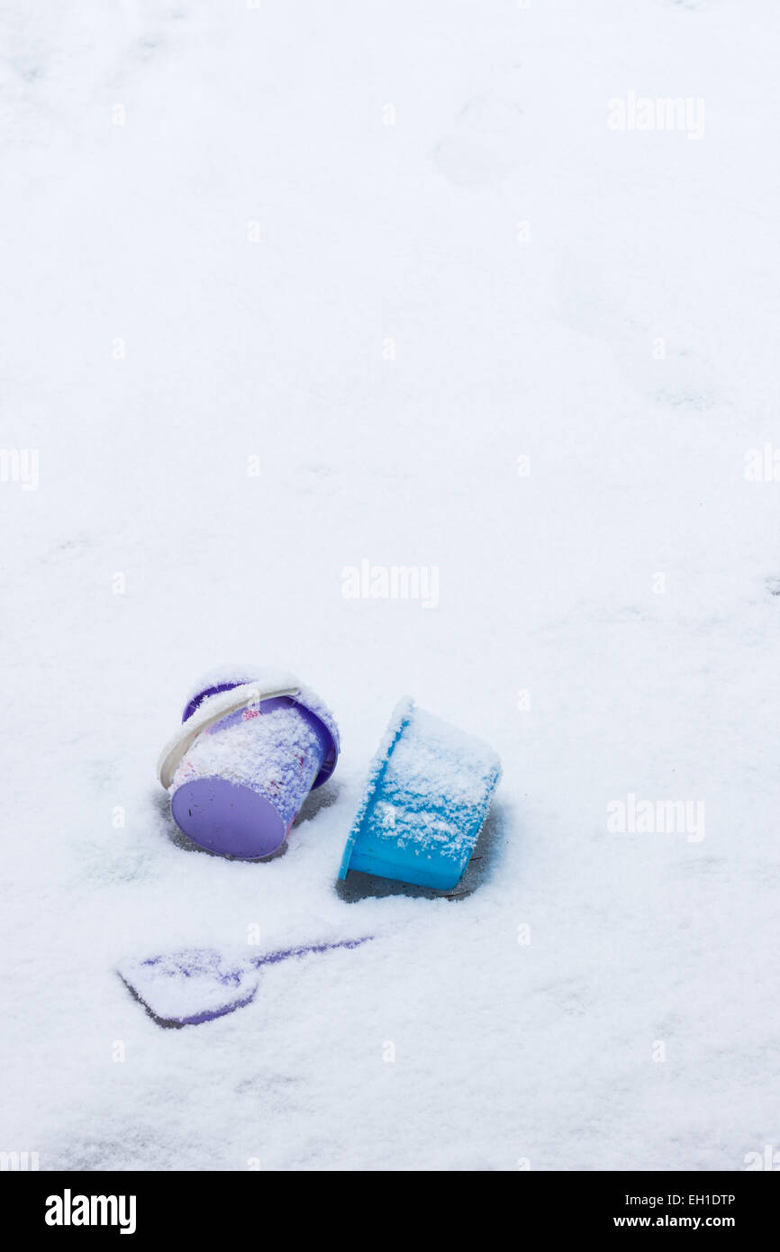 Left behind children hi-res stock photography and images - Alamy