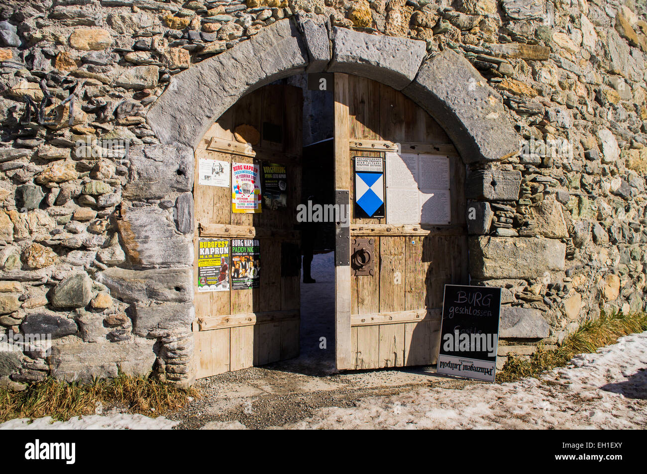 Kaprun austria castle not snow hi-res stock photography and images - Alamy