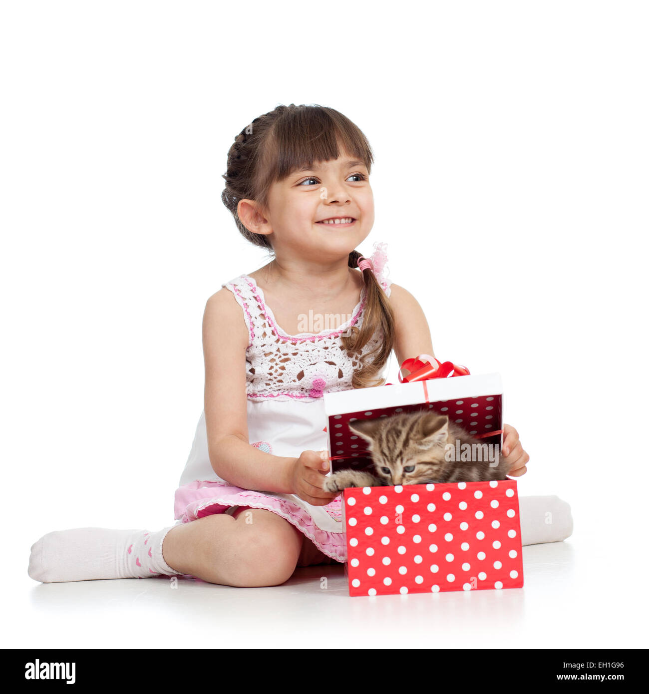 happy kid girl opening gift box with kitten Stock Photo - Alamy