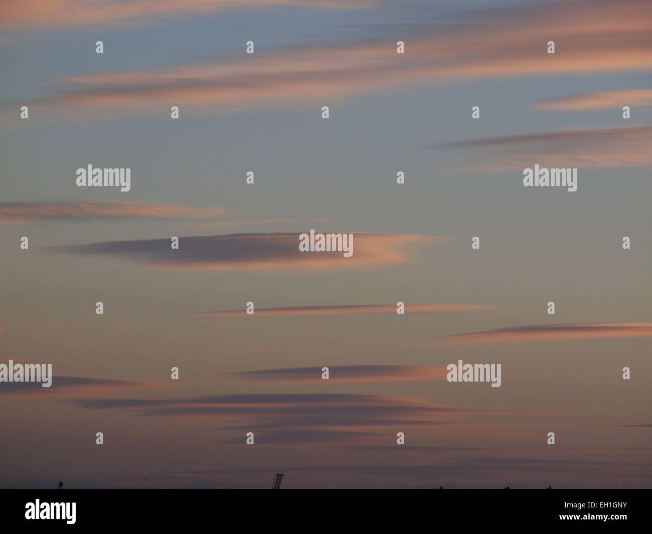 Stratus cloud hi-res stock photography and images - Alamy
