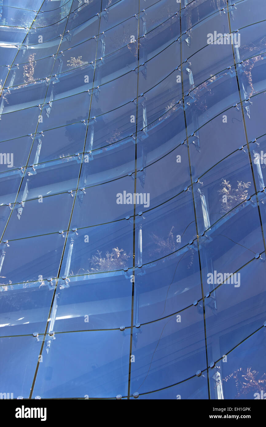 Glass facade texture hi-res stock photography and images - Alamy
