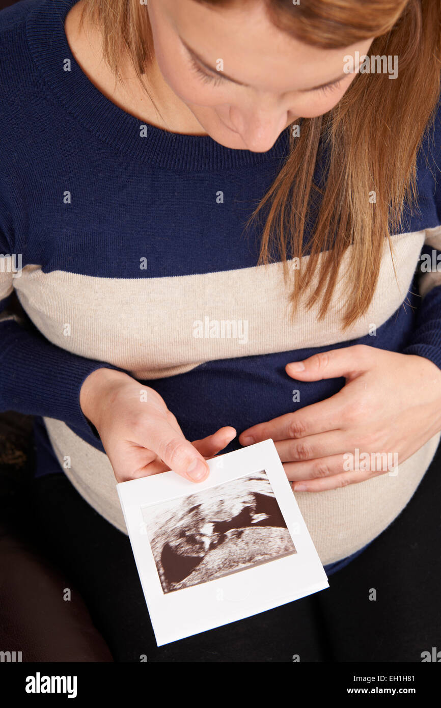 Ultrasound scan baby hi-res stock photography and images - Alamy