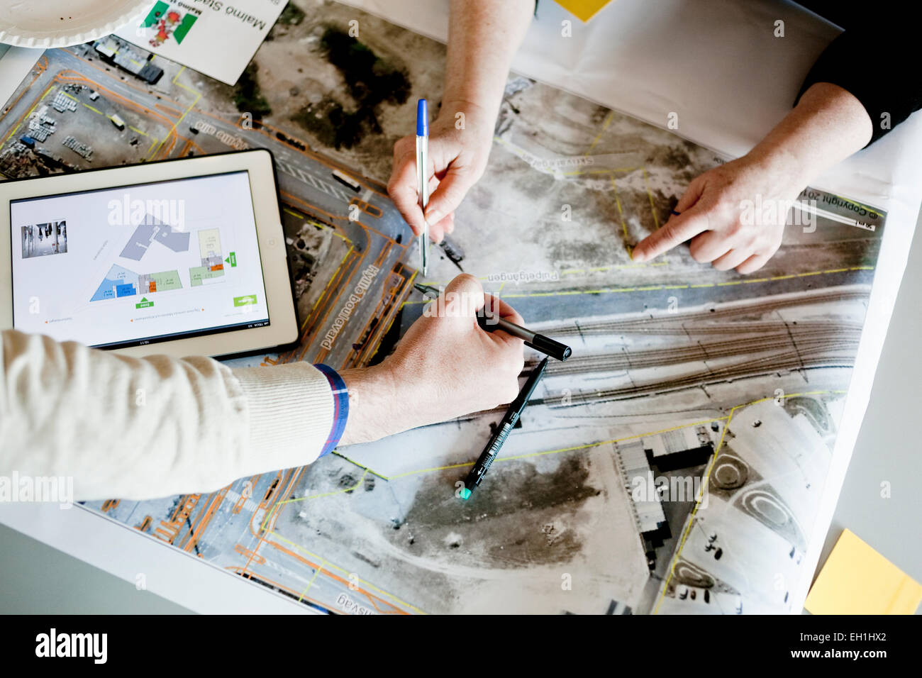 Maps blueprints hi-res stock photography and images - Alamy