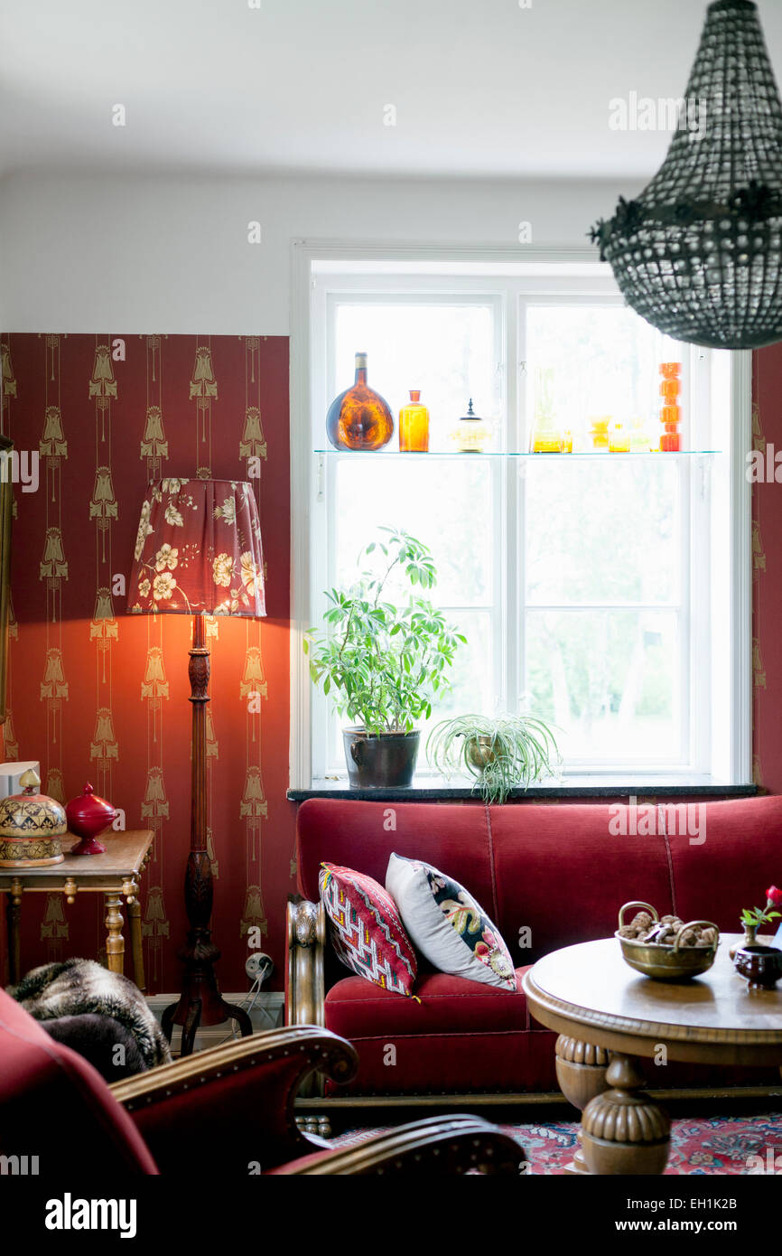 Simple room hi-res stock photography and images - Alamy