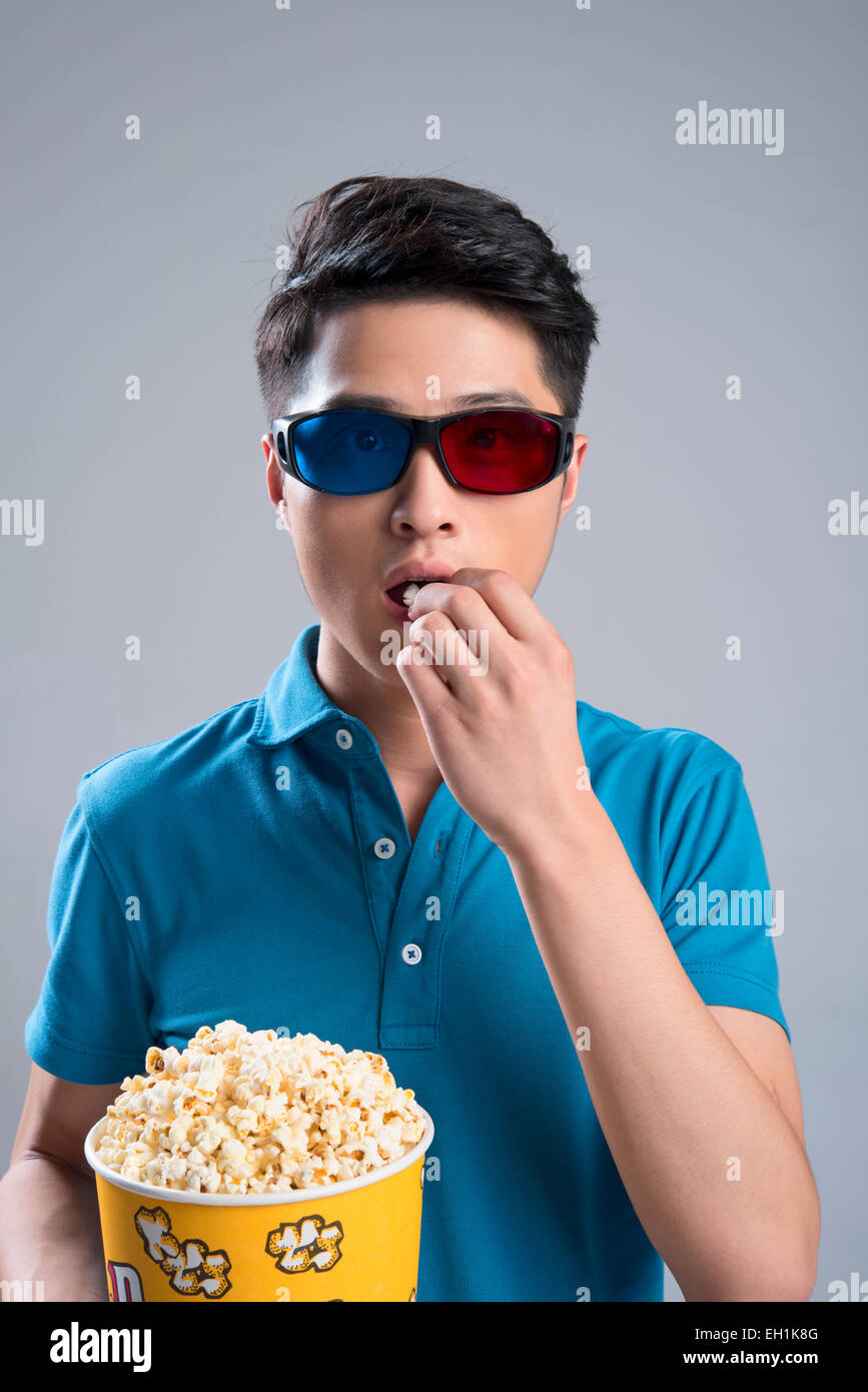 Shock and awe television hi-res stock photography and images - Alamy