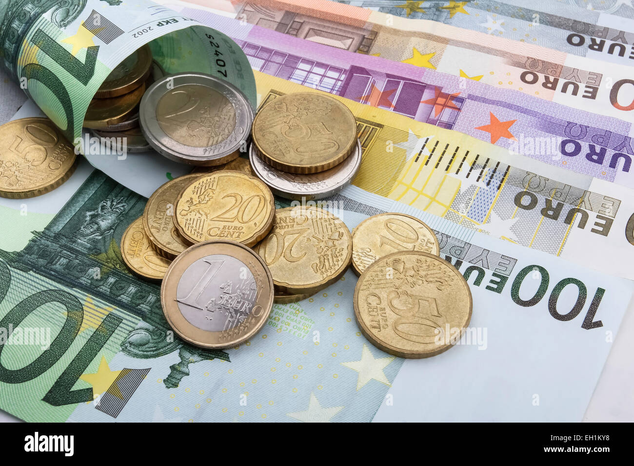 Euro notes 100 200 500 hi-res stock photography and images - Alamy