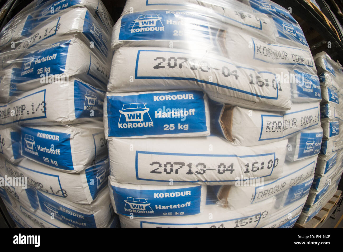 Construction warehouse cement bags hi-res stock photography and images ...