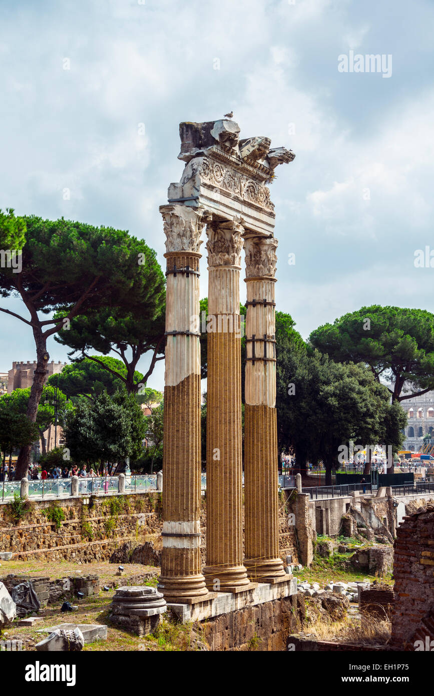 Temple of Castor and Pollux, 484 BC, Corinthian columns, Roman Forum, Rome, Lazio, Italy Stock ...