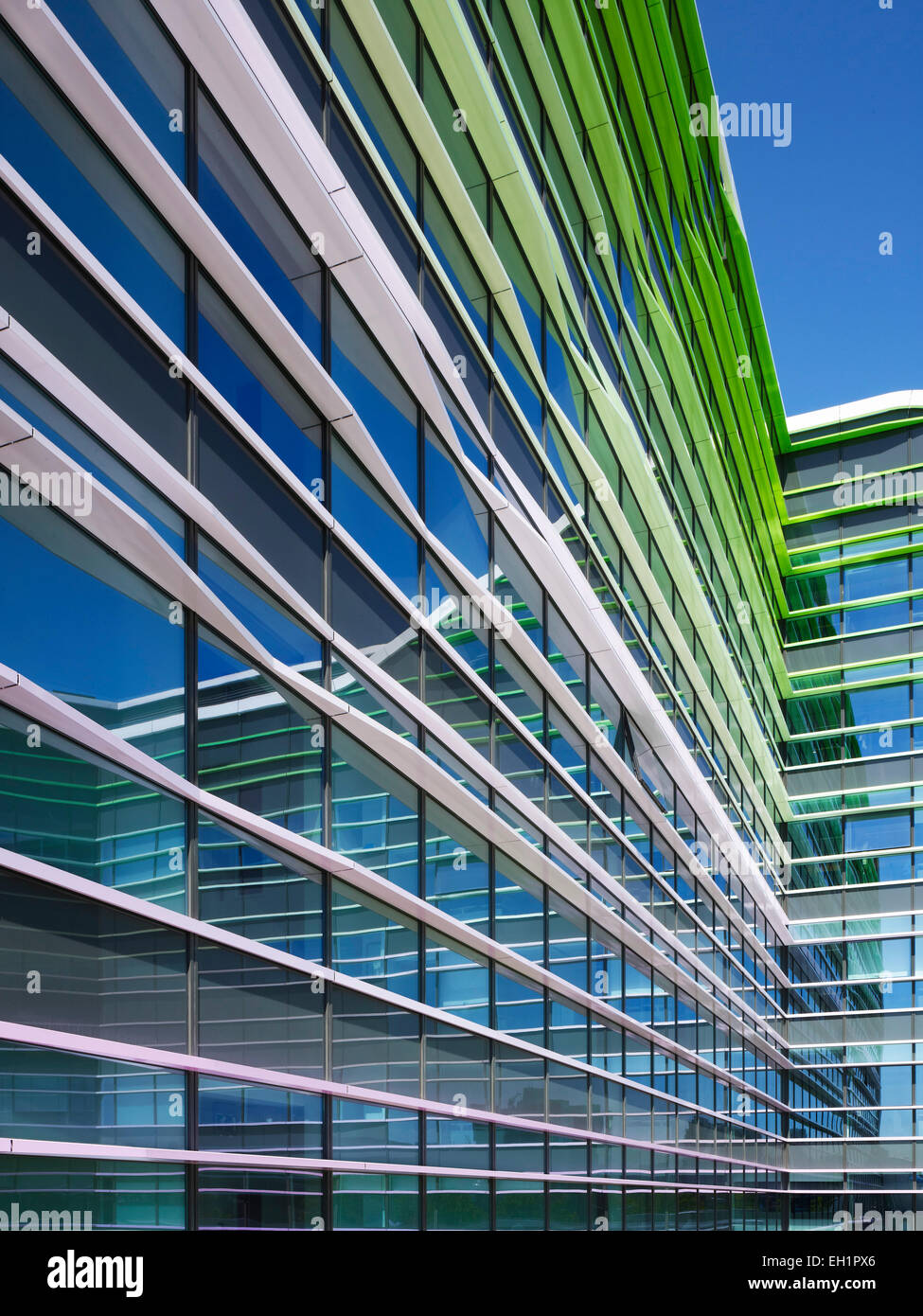 Lamella facade hi-res stock photography and images - Alamy