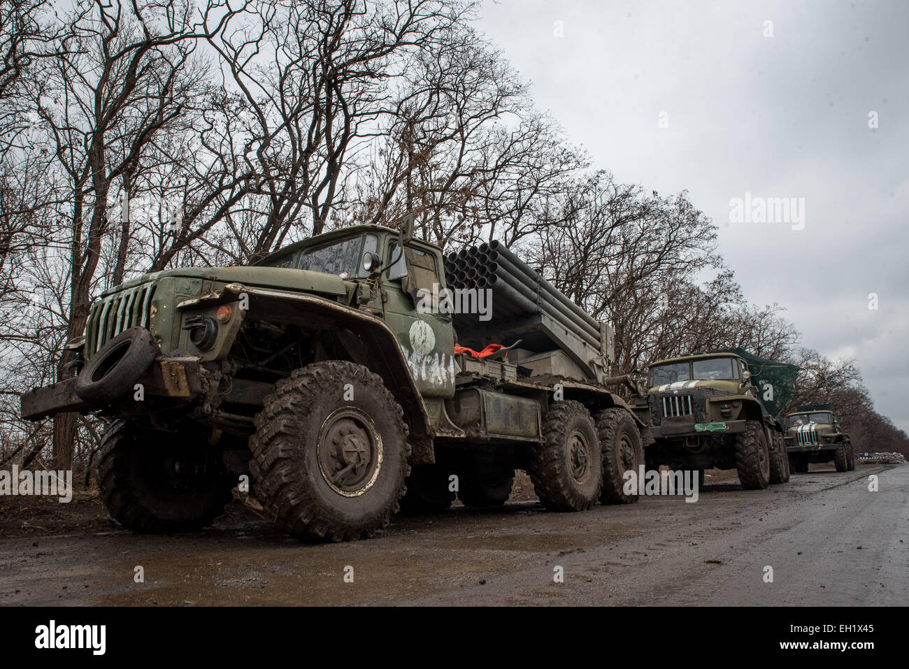 Mariupol, Ukraine. 5th March, 2015. A unit of 3 Ukrainian BM-21 Grad ...