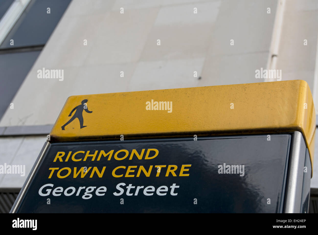 Direction signs street town centre hi-res stock photography and images ...