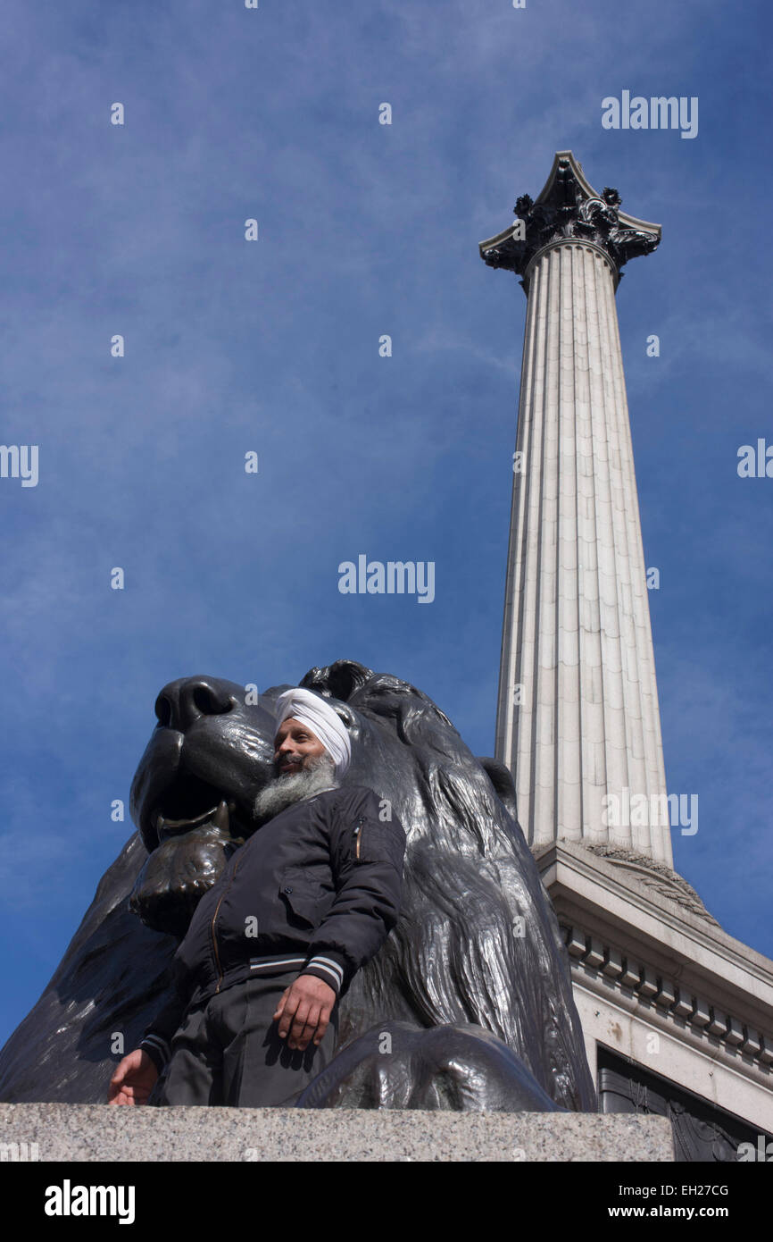 Sikh sculpture hi-res stock photography and images - Alamy