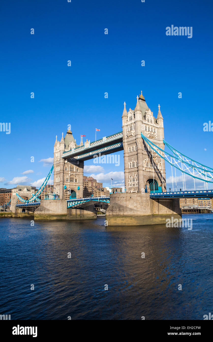 The beautiful architecture of Tower Bridge under a clear blue sky in ...