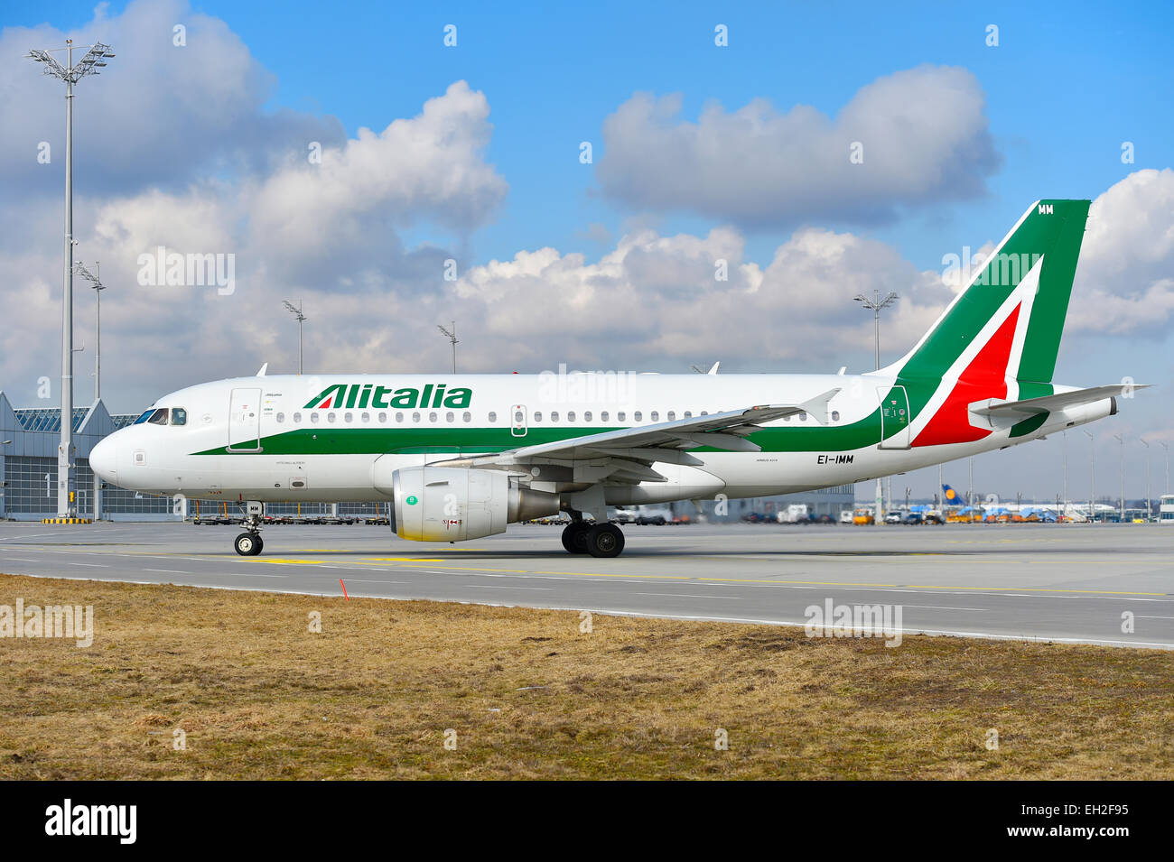 alitalia, airbus, a 319, aircraft, roll out, aircraft, airplane, plane ...