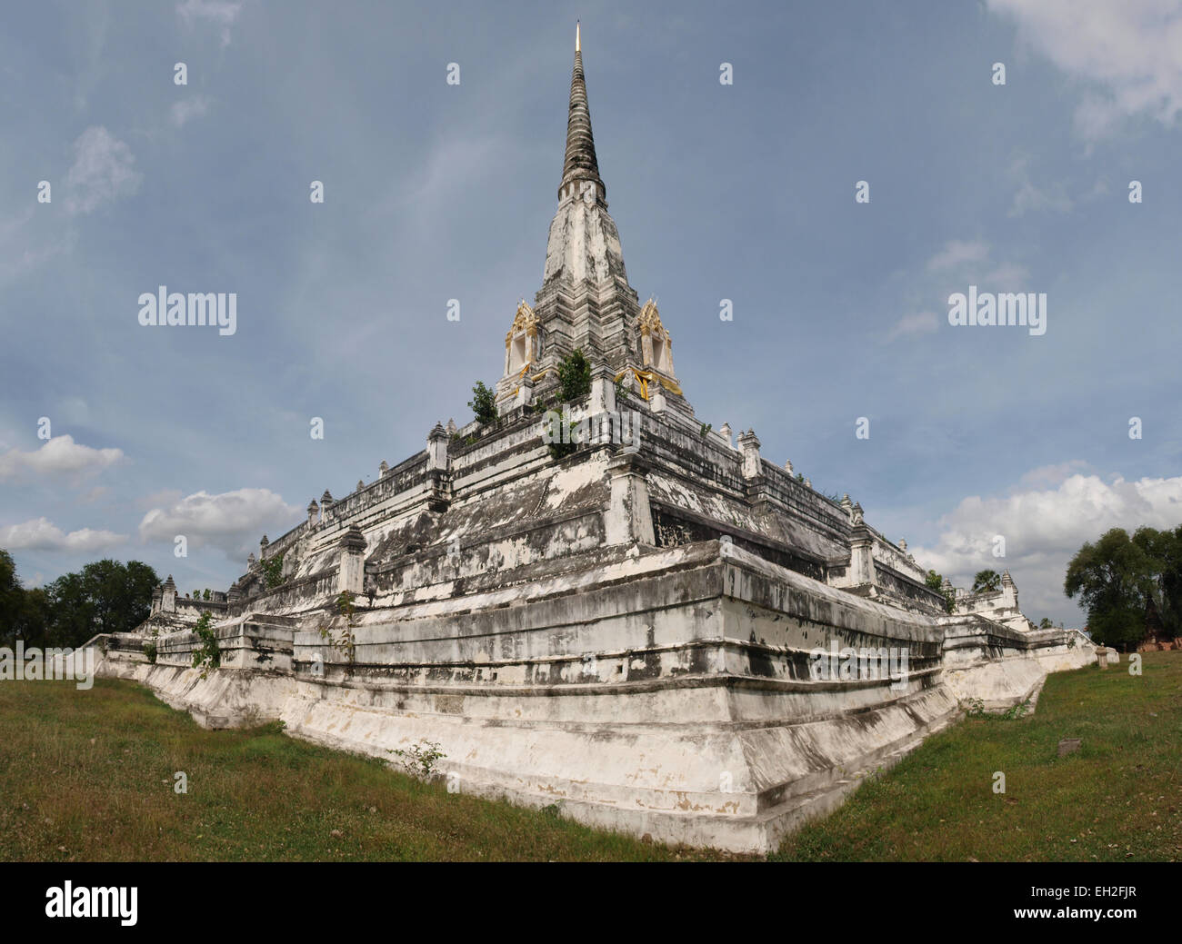 Buddhist pyramid hi-res stock photography and images - Alamy