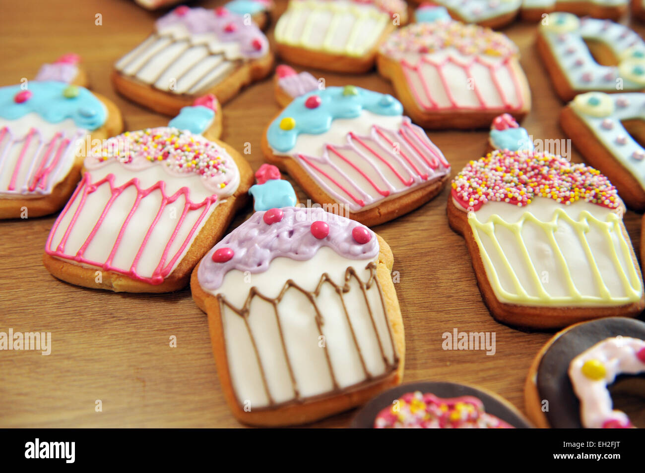 Iced biscuits hi-res stock photography and images - Alamy