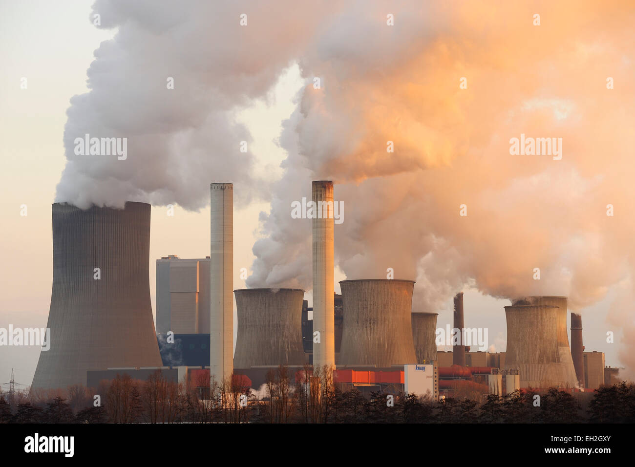 Niederaussem power station north hi-res stock photography and images ...