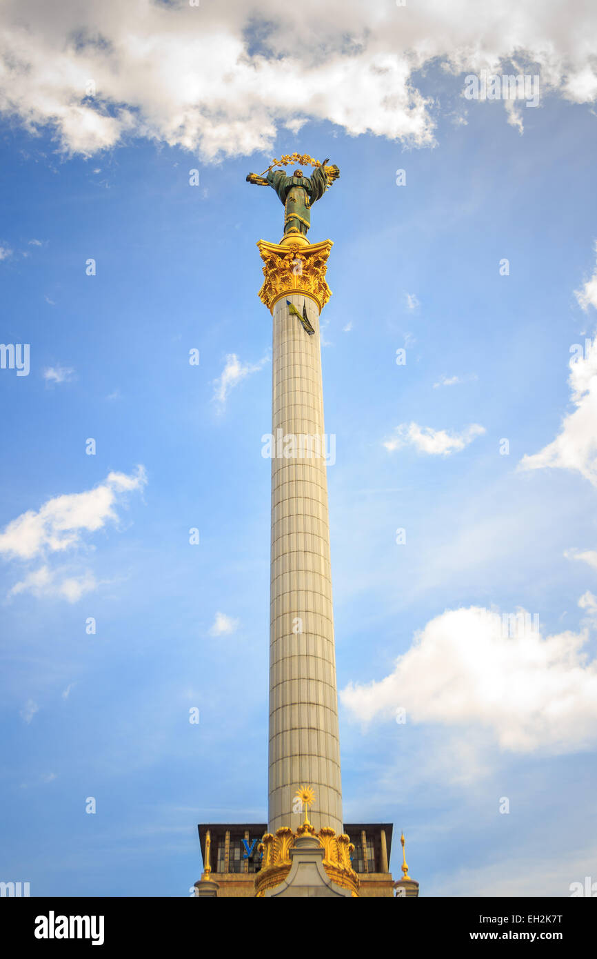 statue of independence, Ukraine with clouds Stock Photo - Alamy
