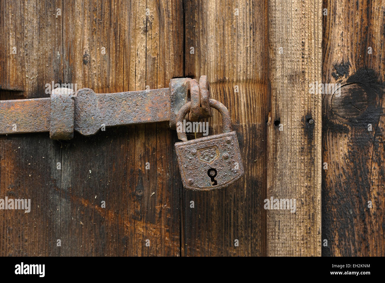 Old Rusty Padlock Stock Photo - Alamy