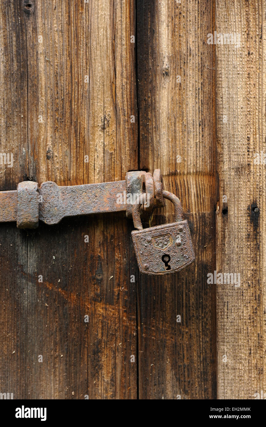 Old Rusty Padlock Stock Photo - Alamy