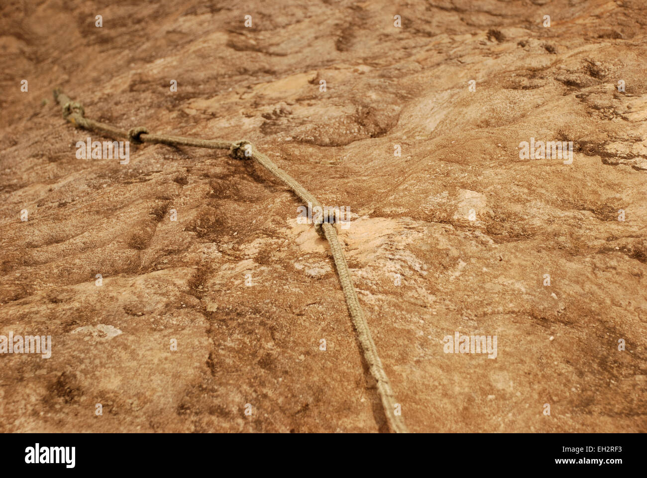 Long straight rope hi-res stock photography and images - Alamy