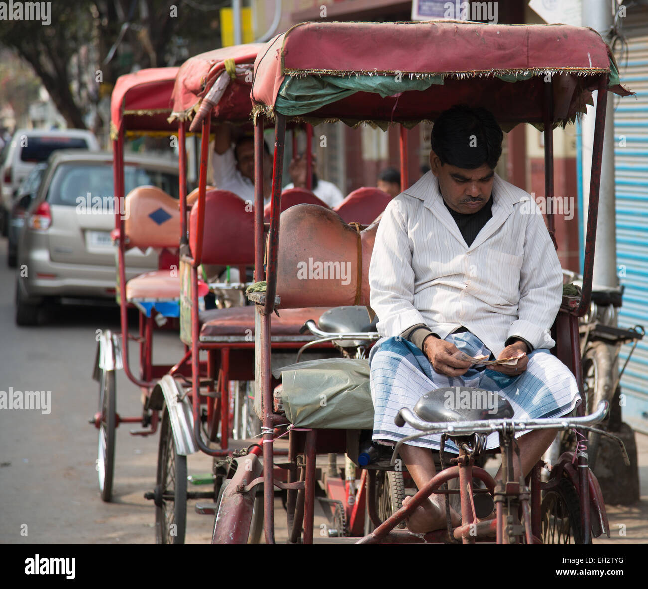 Rickshaw drive sitting transportation wheel hi-res stock photography ...