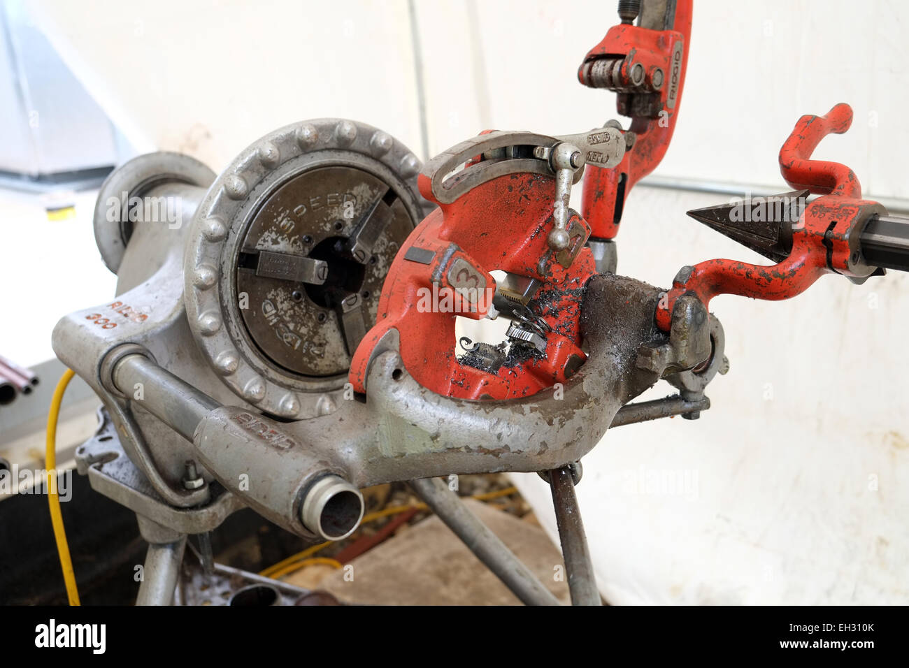 Pipe screw threading machine hi-res stock photography and images - Alamy