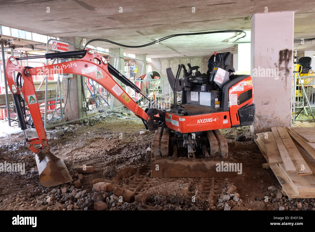 Small excavator hi-res stock photography and images - Alamy