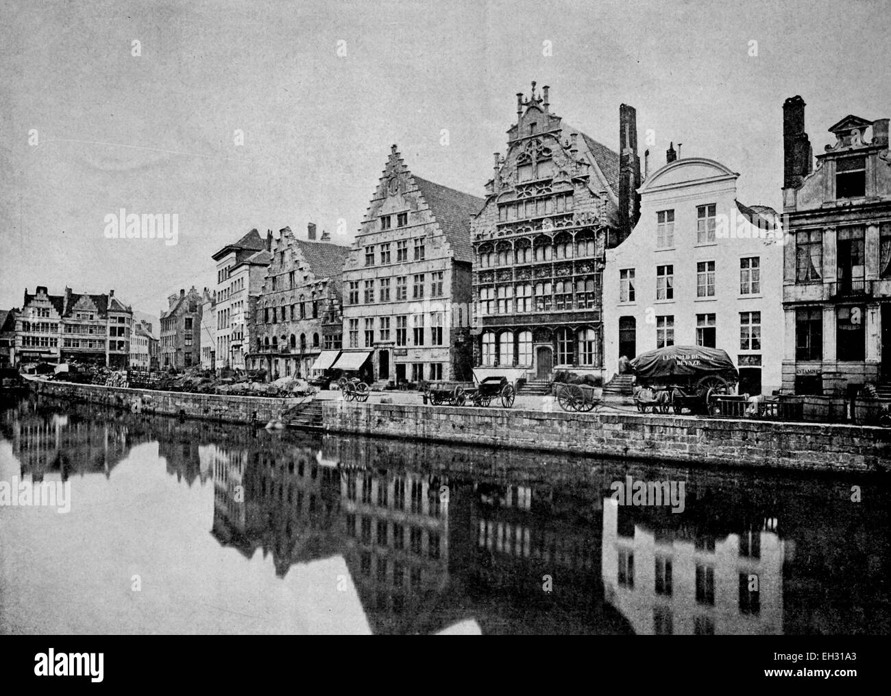 Cityscape front view Black and White Stock Photos & Images - Alamy