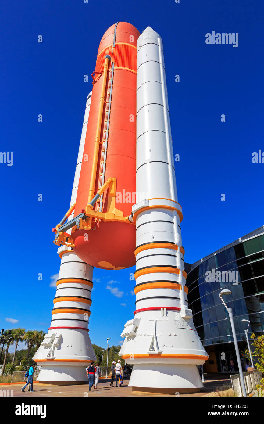 Kennedy space center visitor complex hi-res stock photography and ...