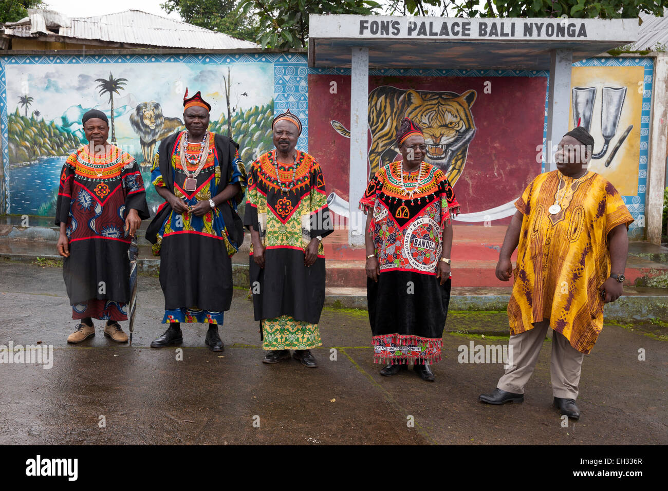 Cameroon traditional hi-res stock photography and images - Alamy